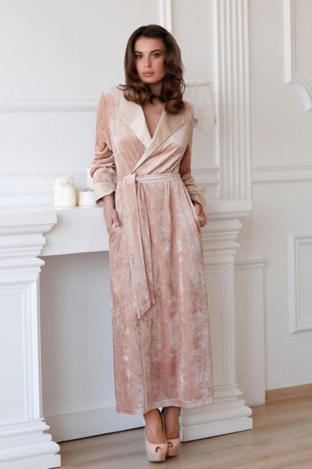 Домашняя одежда для женщин: 100+ модных комплектов на фото