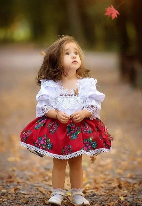 Платье для девочки 1 года: 100+ красивых нарядов на фото