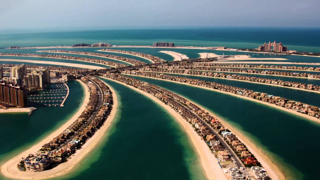 Отдых в августе 2020: цены, лучшие направления в России и за границей